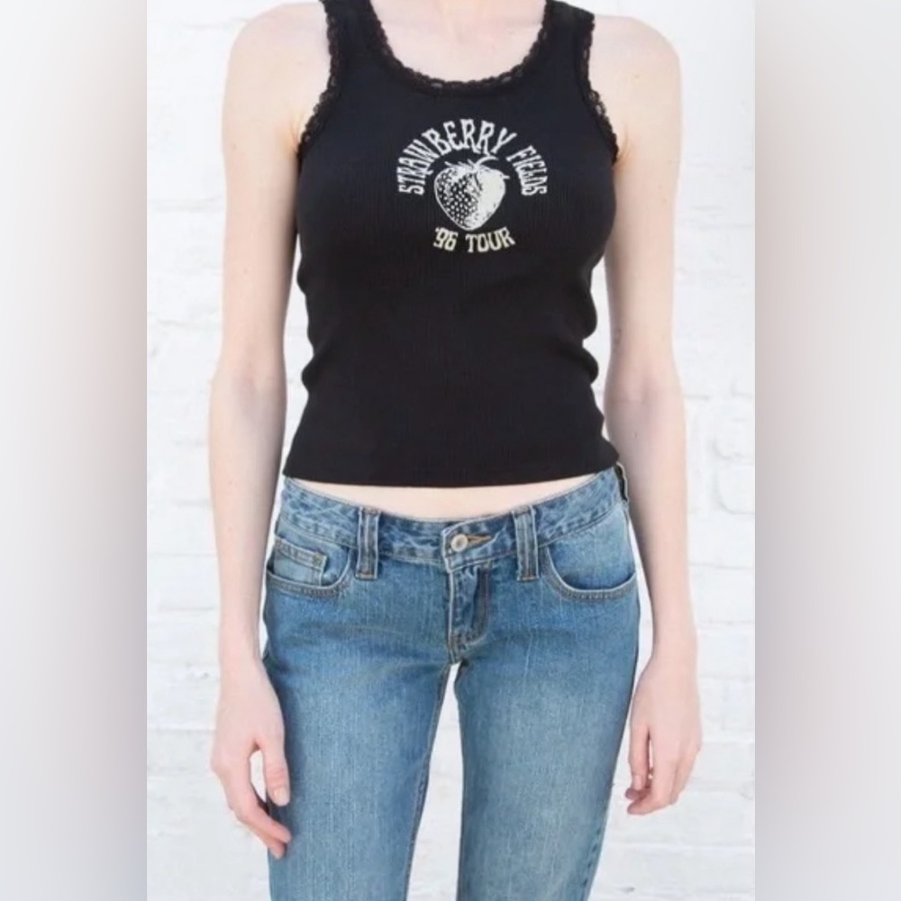Brandy Melville - Strawberry Fields Black Tank Top - Gem